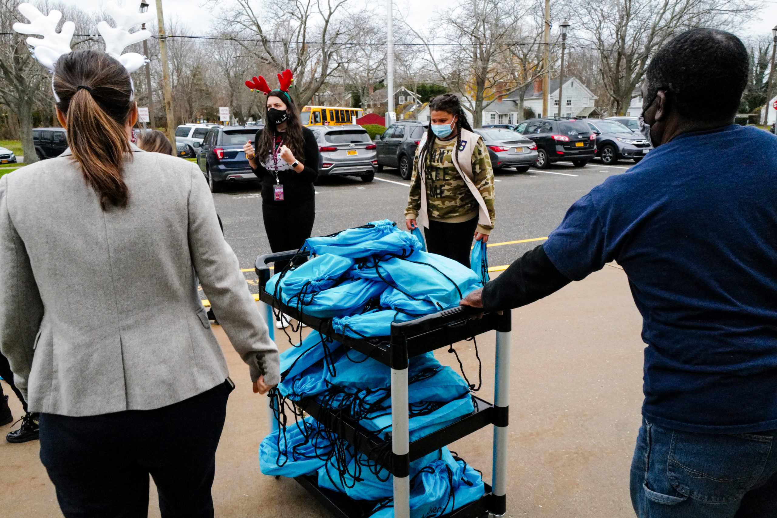 Shinnecock Girl Scouts Donate Art Supplies To Free Lunch Program ...