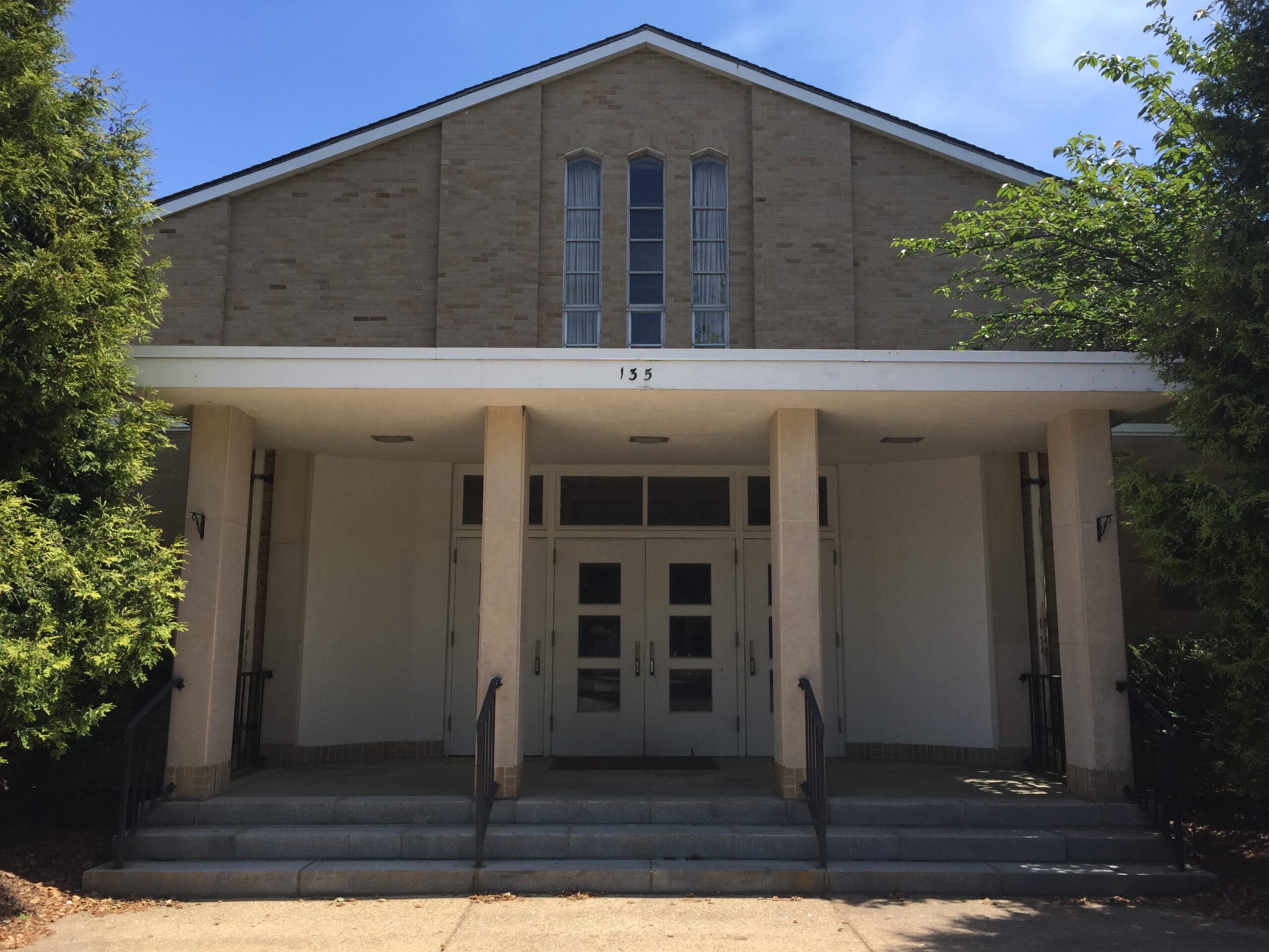 Sag School Board Frustrated by Learning Center Timeline - 27 East