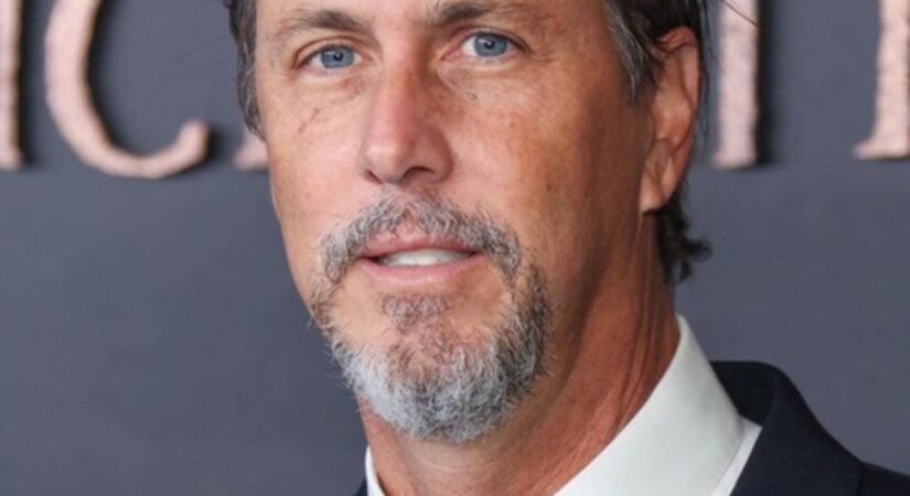 A Screening of 'Sleeping Dogs' With Screenwriter Bill Collage - 27 East